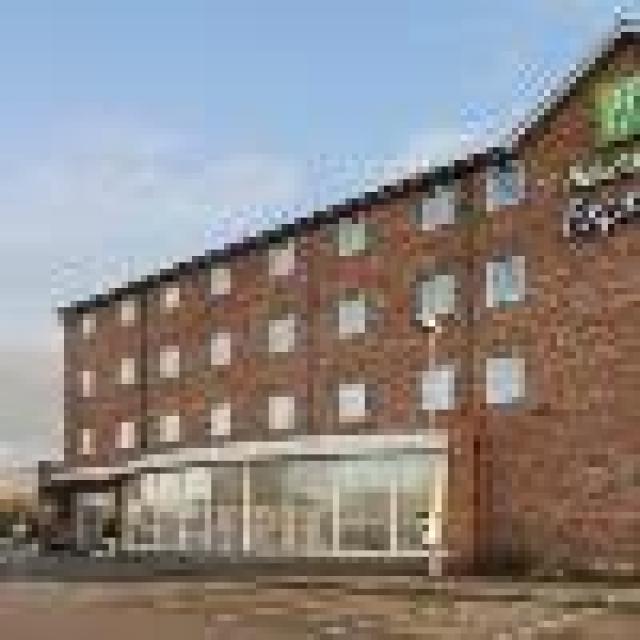 TopAtlântico | Holiday Inn Express Nuneaton, Coventry, Inglaterra